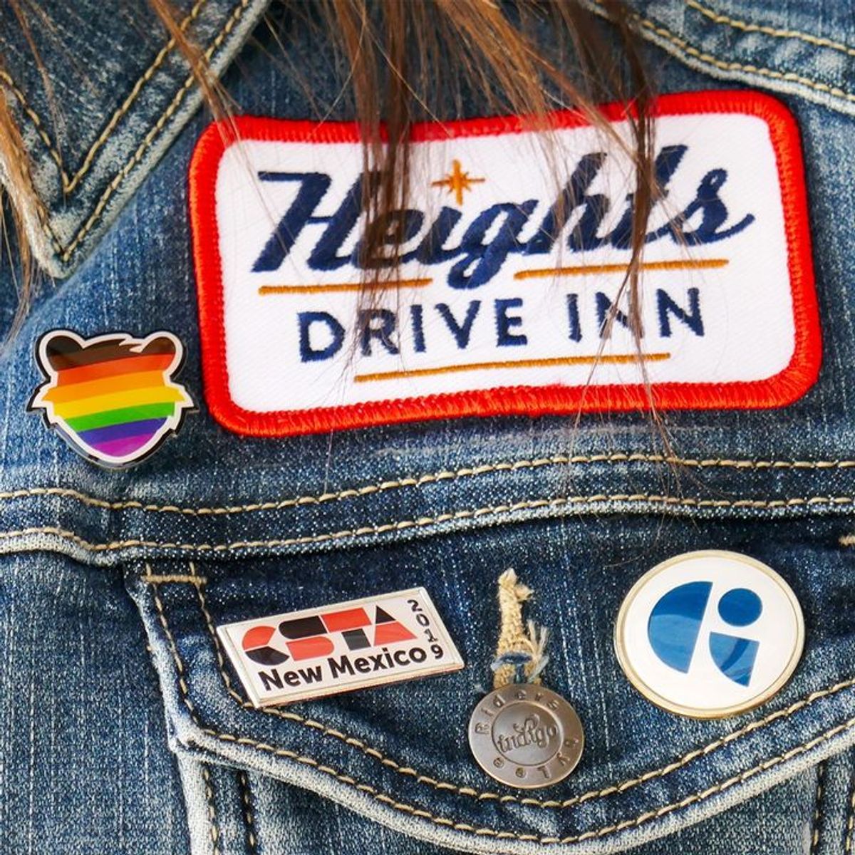 Need lapel pins fast? Speed Dome Lapel P... - EMT