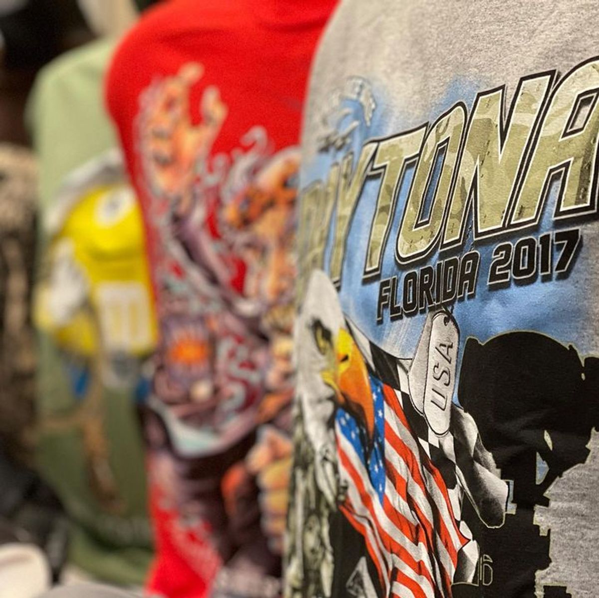 Photorealistic screen printing. It’s in ... - Shirt Lizard